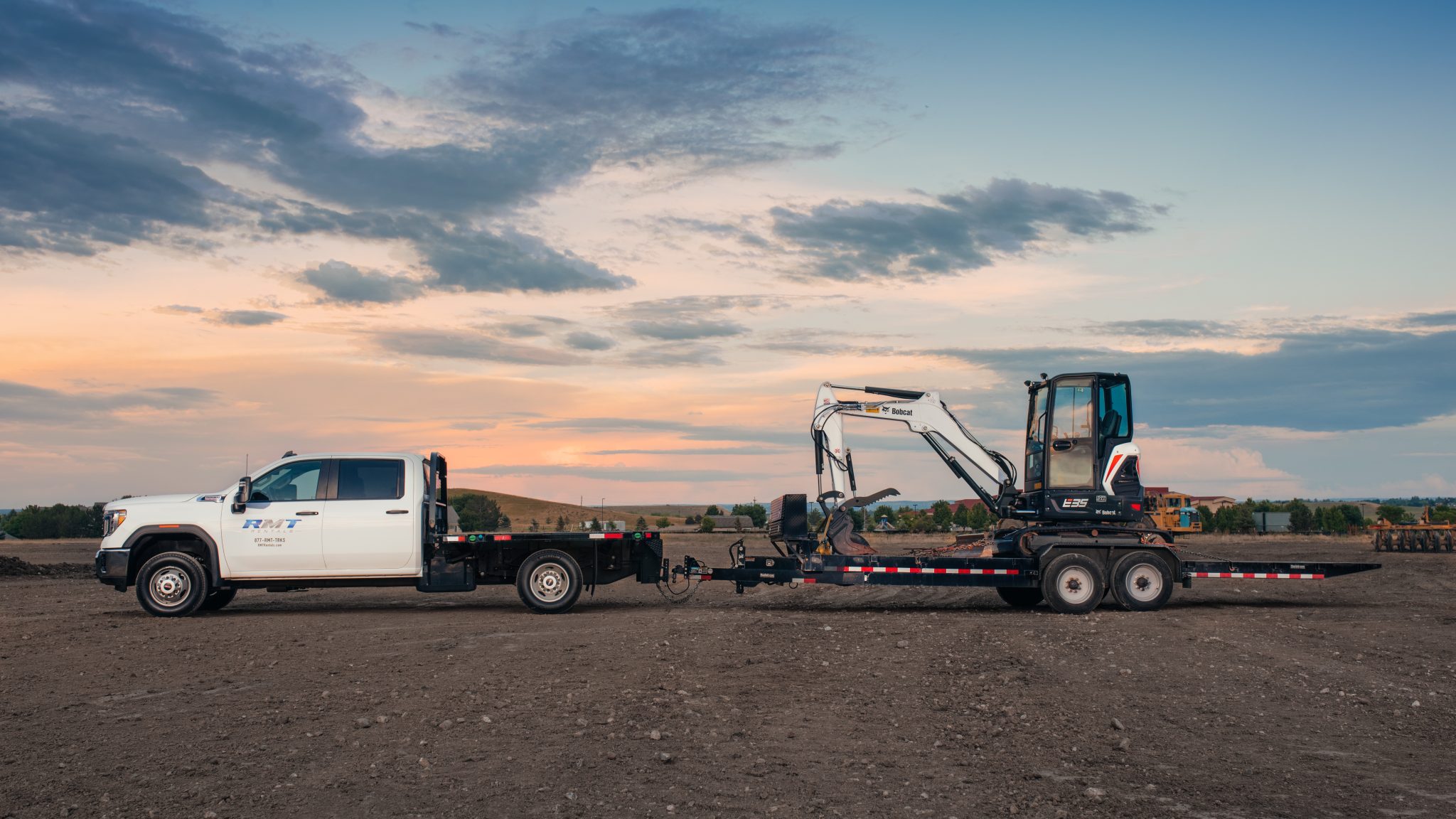 Commercial Truck and Fleet Leasing | RMT Trucks